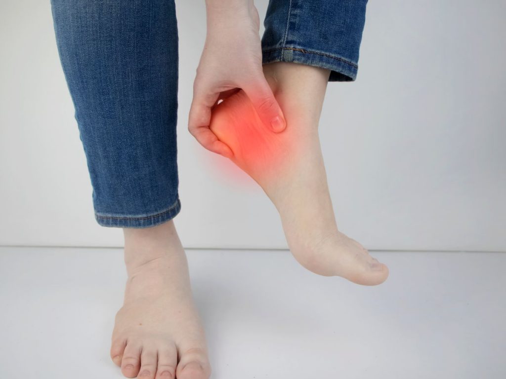 Callos en los Pies: Causas, Tipos, Tratamientos y Prevención