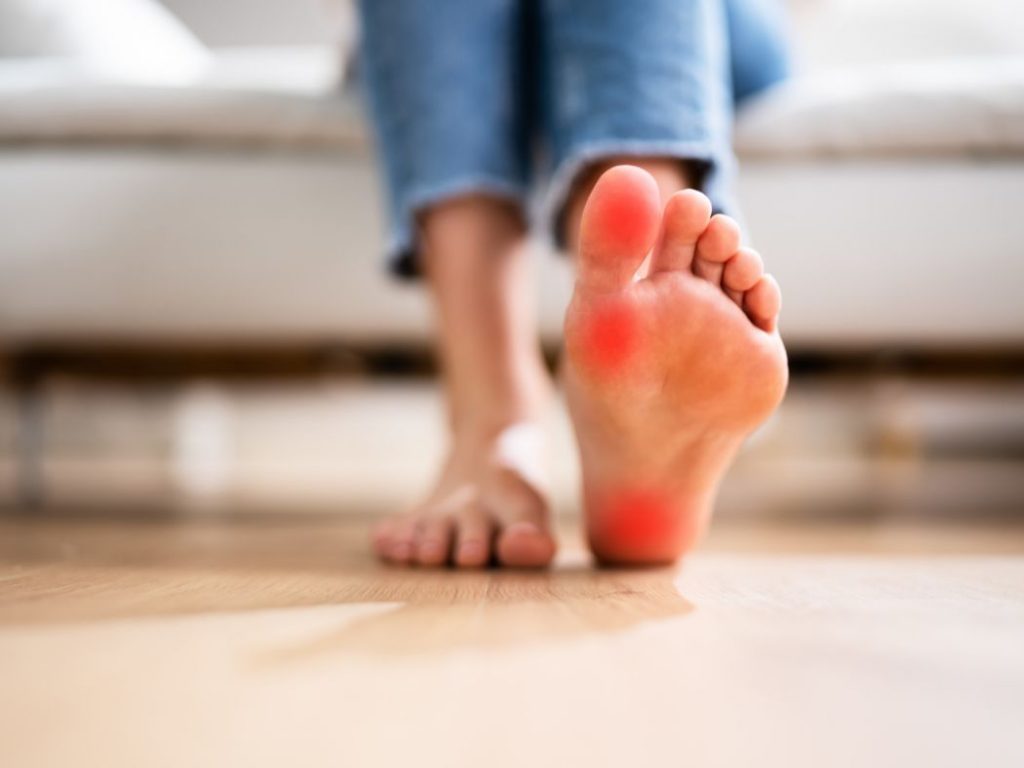 Callos en los Pies: Causas, Tipos, Tratamientos y Prevención